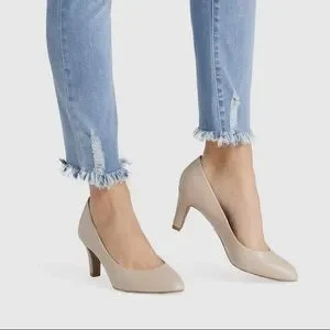 Coco + Carmen | Pants & Jumpsuits | Omg Zoeyzip Skinny Ankle Distressed ...